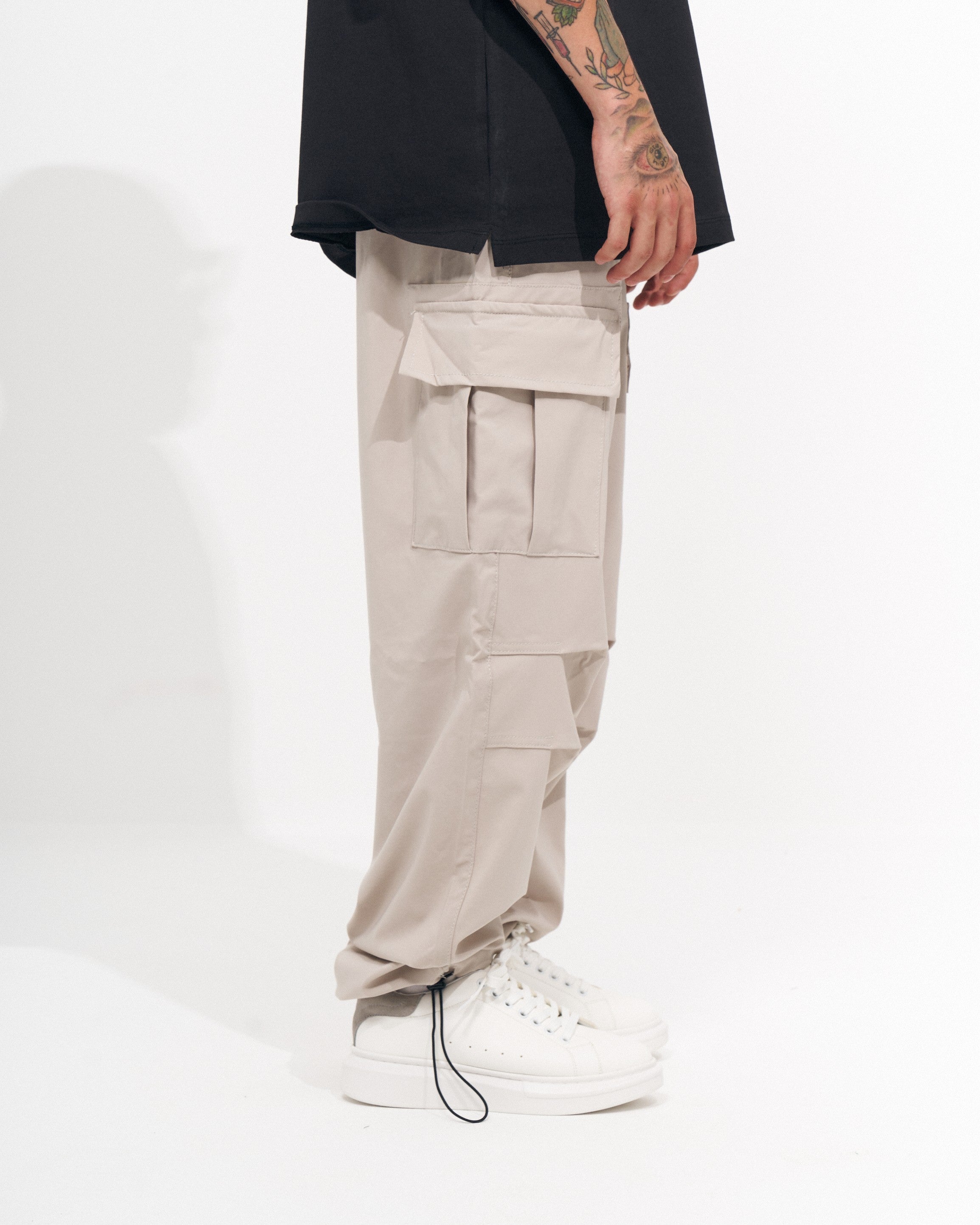 Jogger Cargo à Jambes Larges en Tissu Parachute Beige pour Homme ...